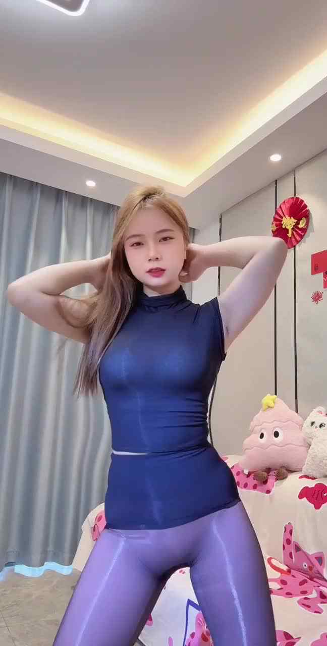 快手 温柔苗 黑丝抖奶肥臀顶胯骚舞93V【5.11G】 - 优舞社